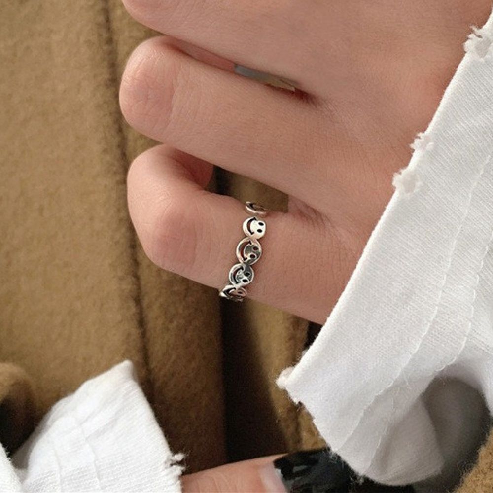 SMILEY FACE RING (ADJUSTABLE) – Ashlen