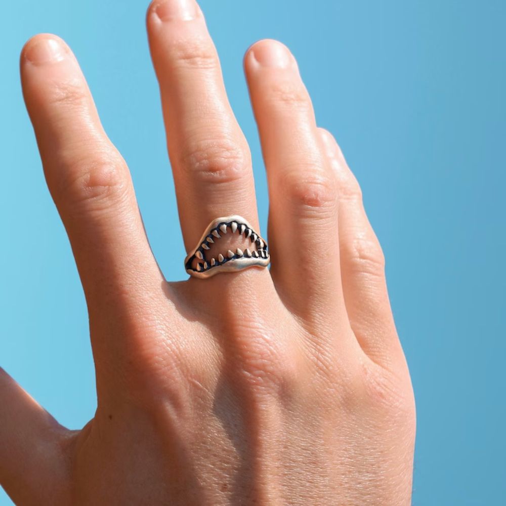SHARK JAW RING (ADJUSTABLE) – Ashlen