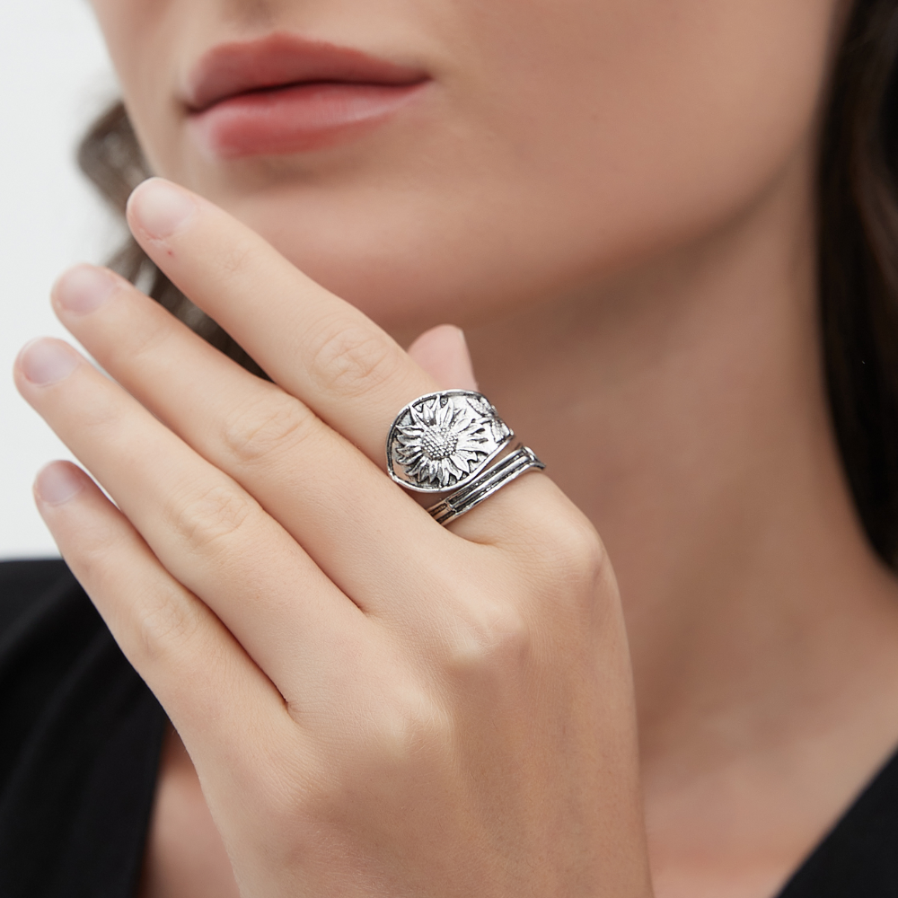 GOTHIC SUNFLOWER RING (ADJUSTABLE) – Ashlen