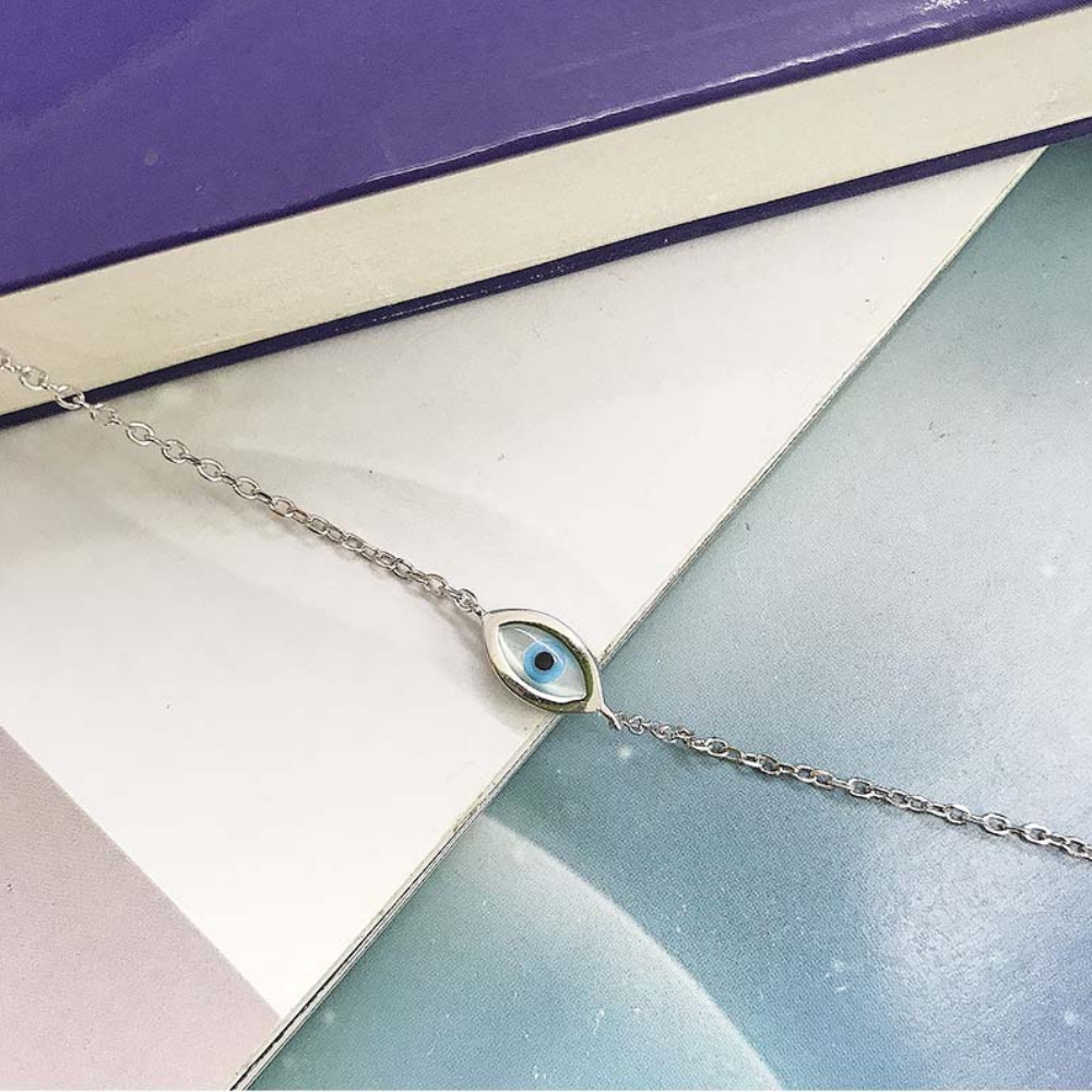 TINY EVIL EYE BRACELET (ADJUSTABLE) – Ashlen