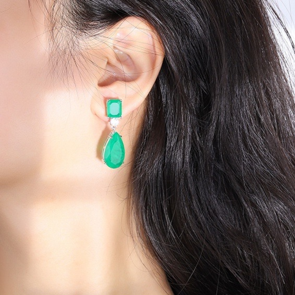 CRYSTAL EMERALD EARRINGS (PAIR) – Ashlen