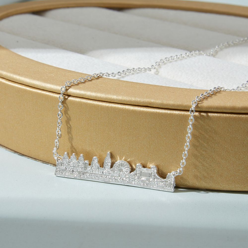 LONDON CITY SKYLINE NECKLACE – Ashlen